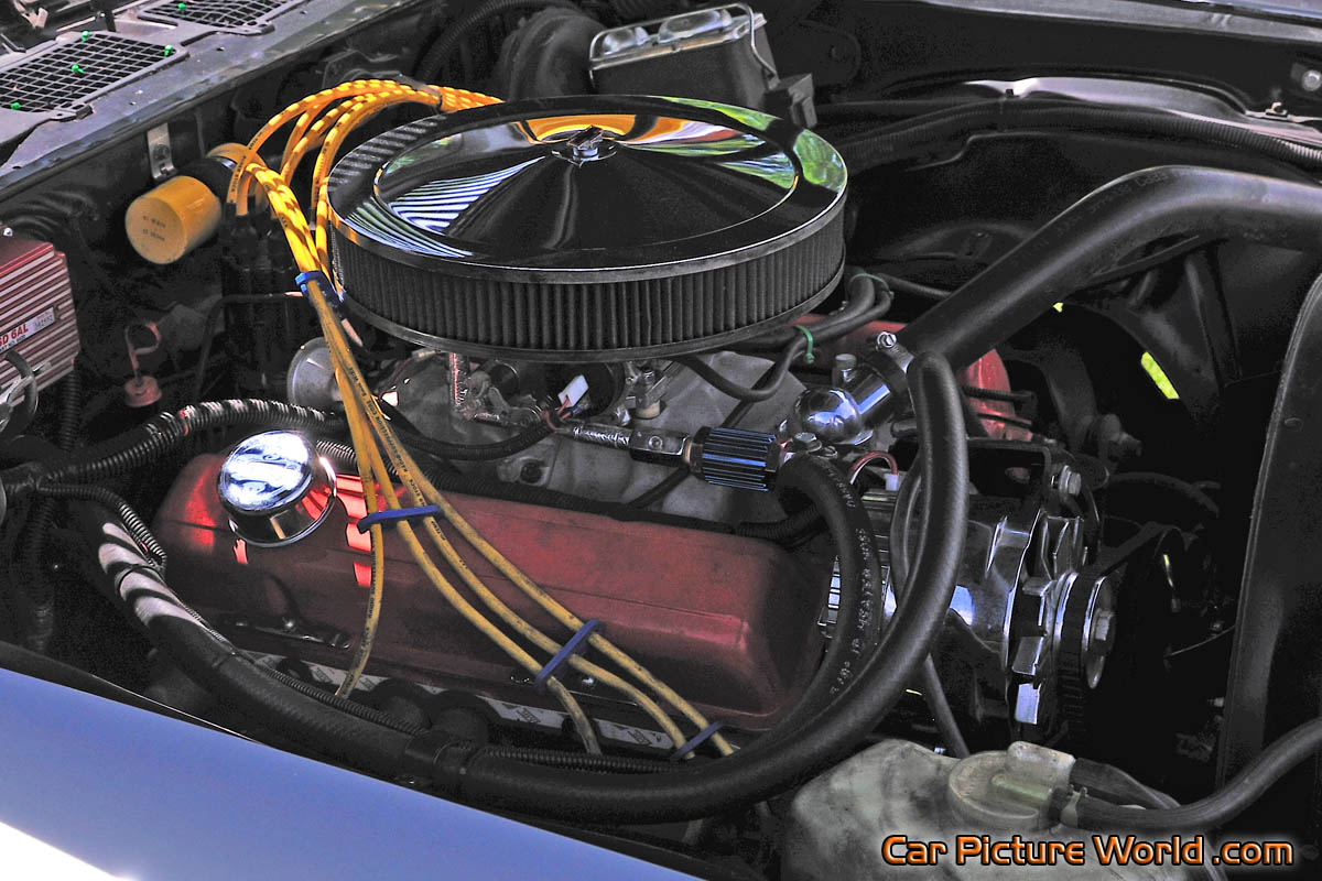 1977 Z/28 Camaro Engine Picture