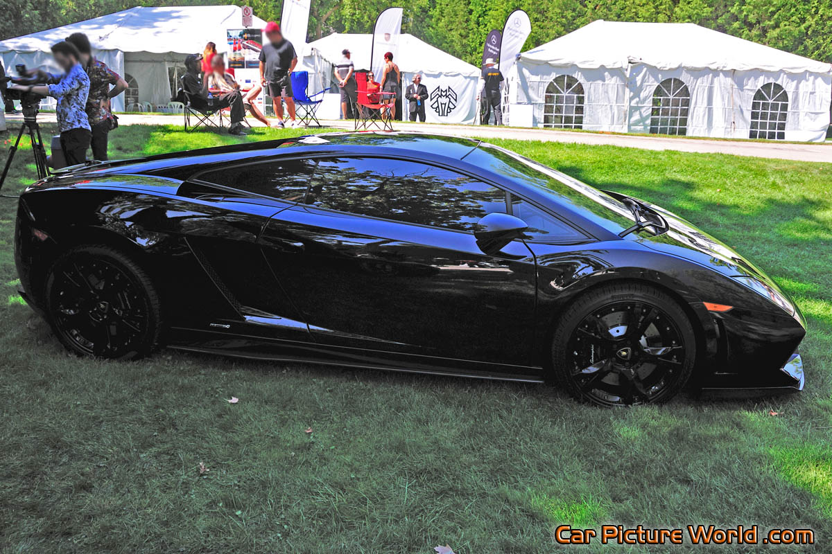 Black Gallardo LP 560-4 Right Side