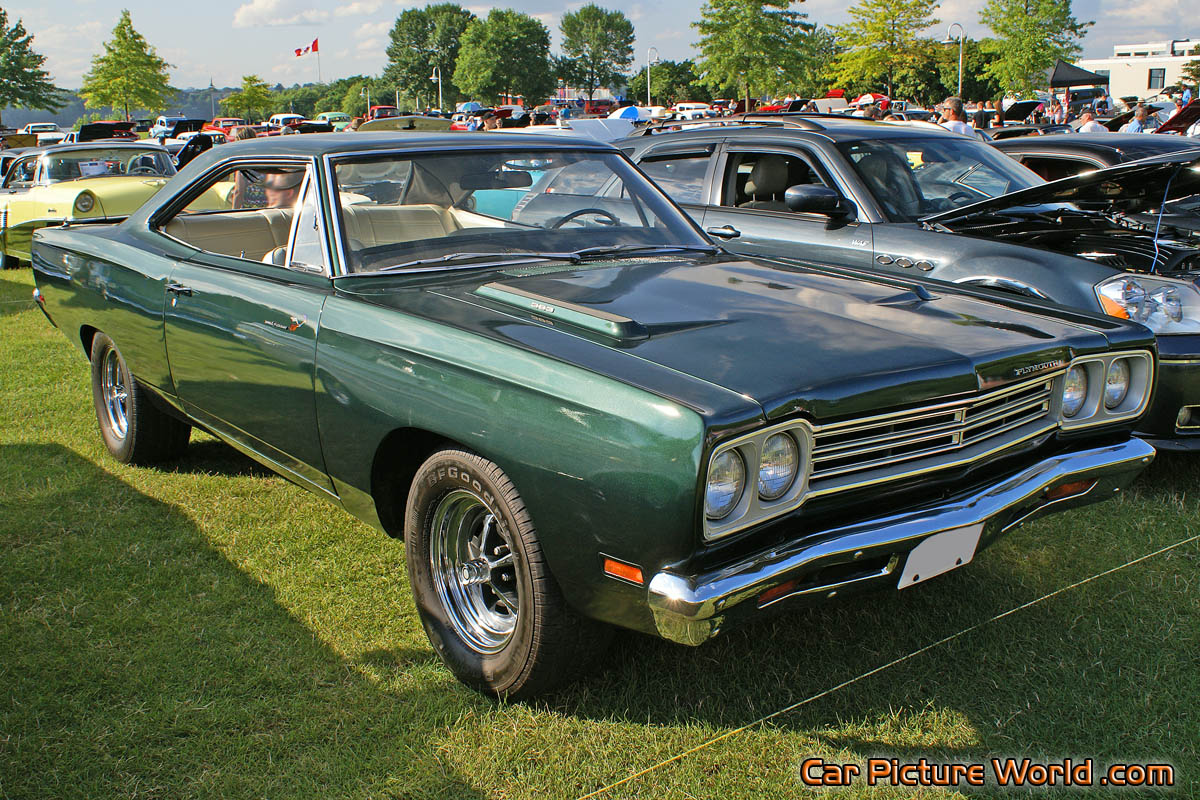 1969 383 Plymouth Road Runner Picture